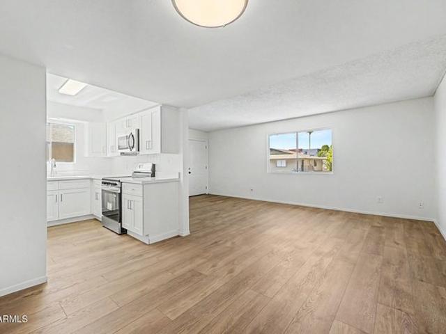 4749 E Moreland St, Phoenix, AZ 85008