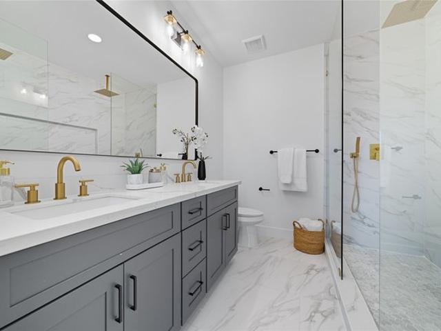 4749 Wilmington St Apt C, Houston, TX 77033