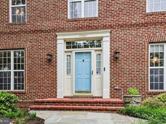 47404 Middle Bluff Pl, Sterling, VA 20165