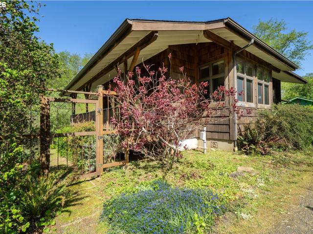 47405 highway 101 s