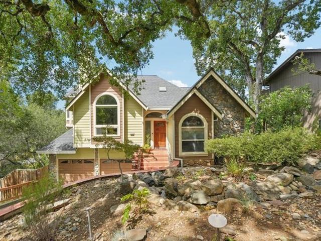4740 Montgomery Ln, Santa Rosa, CA 95409