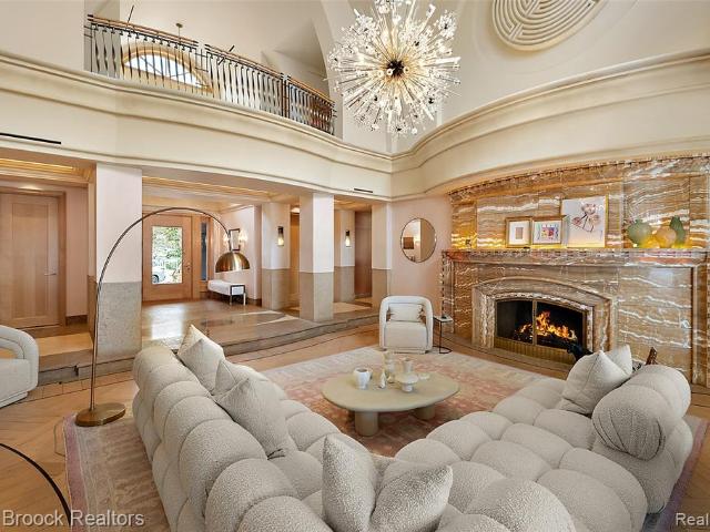 4740 Dow Ridge Road