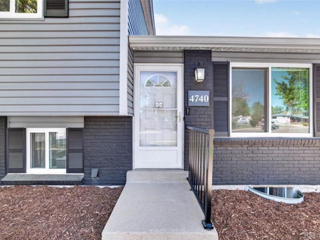 4740 E 112th Place