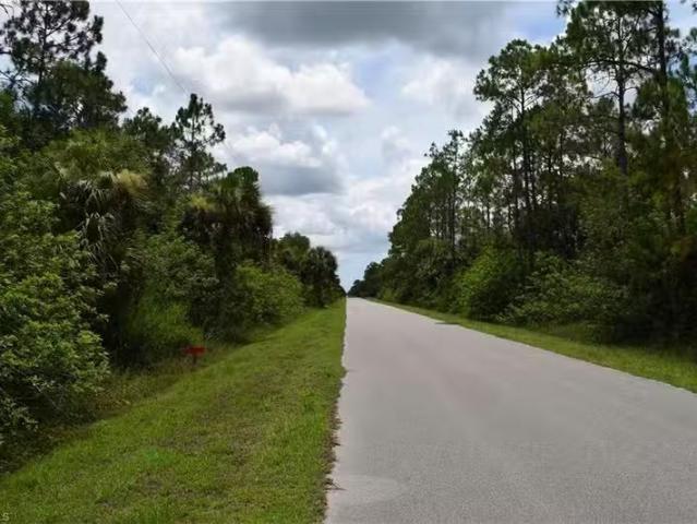 4740 30TH AVE SE, NAPLES, FL 34117 Single Family Residence For.