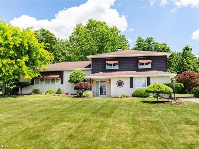 4741 Laburnum Dr, Akron, OH 44319