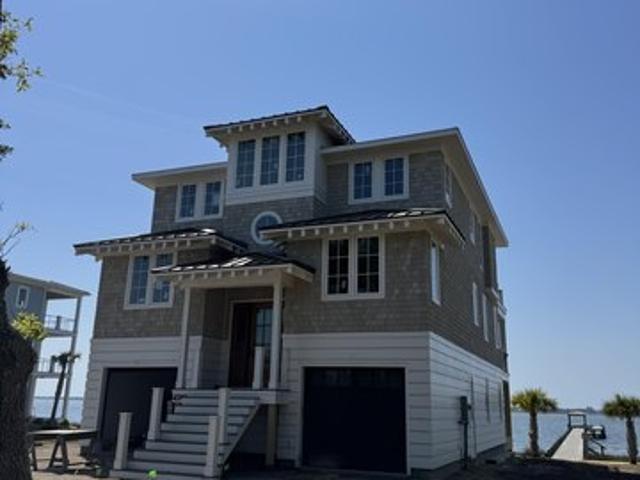 4741 S Shore Dr, Morehead City, NC 28557