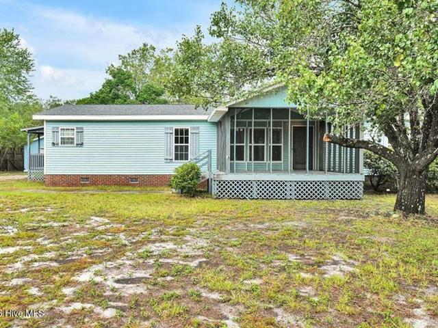 4741 W Trace Dr, Southport, NC 28461