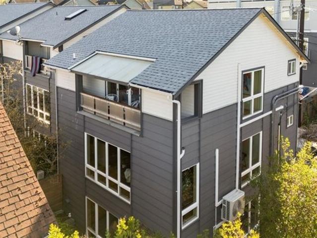 4741 36th Ave S Unit A, Seattle, WA 98118