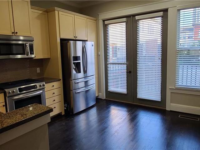 4742 Cypress Commons