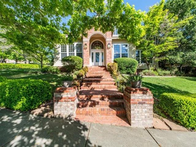 4742 Livingstone Pl, Santa Rosa, CA 95405