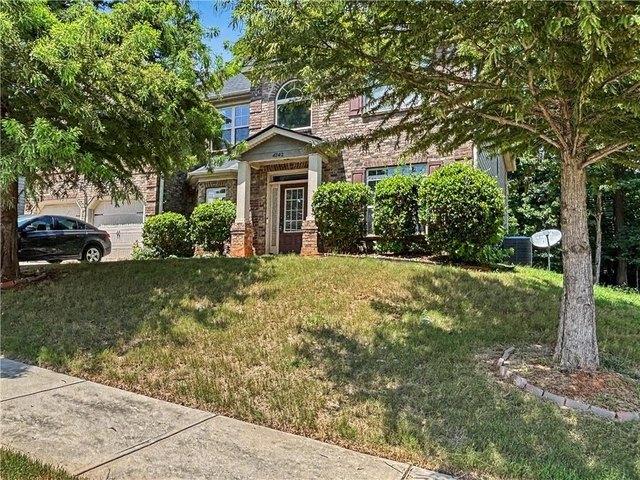 4742 Shire Dr, Lithonia, GA 30038