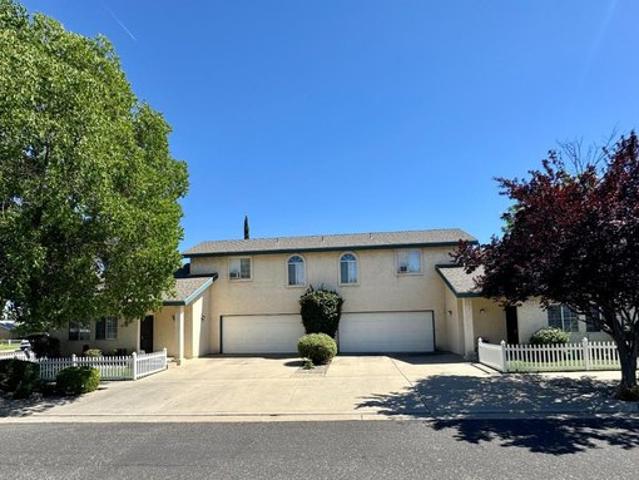 474 7th St Unit 101, Clovis, CA 93612