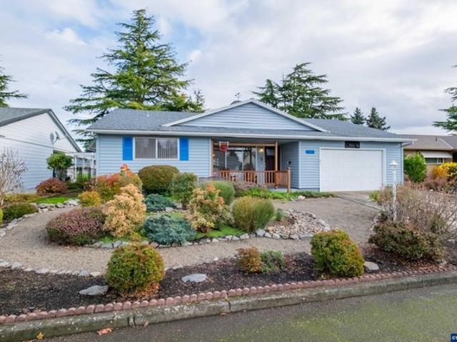 474 E Clackamas Cir, Woodburn, OR 97071