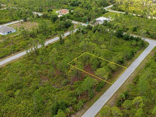 474 Hanscom St, Port Charlotte, FL 33953