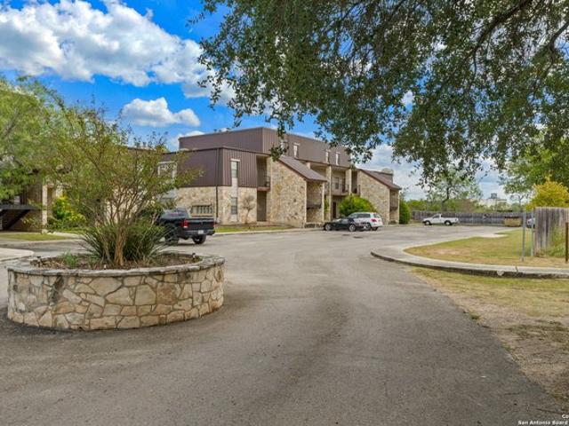 474 Seele St Apt 6B, New Braunfels, TX 78130