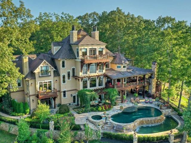 474 Stewart Camp Point Rd, Blue Ridge, GA 30513