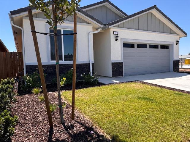474 W Windsor Ave, Clovis, CA 93612 | MLS #644139
