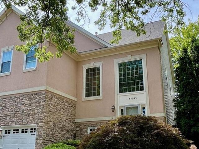 47543 Rippling Dr, Sterling, VA 20165