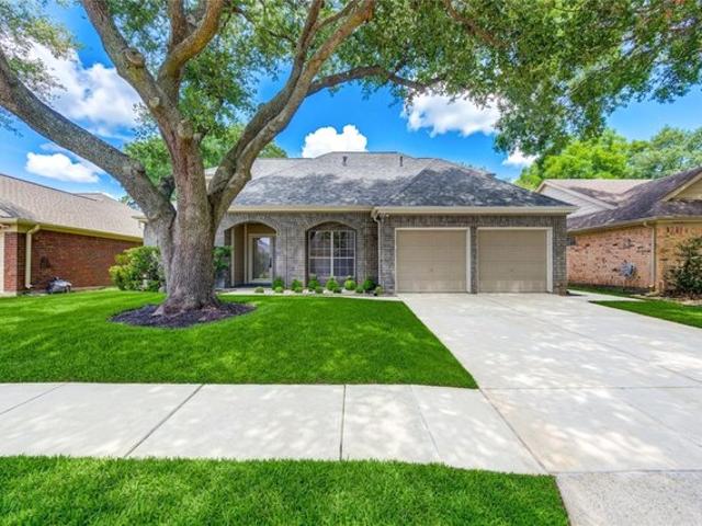 4754 Wynnview Dr, Friendswood, TX 77546