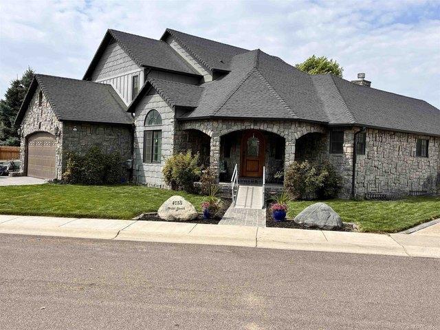 4755 Heidi Ct, Chubbuck, ID 83202