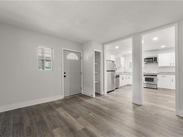 4755 Kent Road