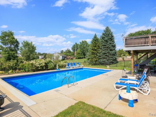 4755 S Quarry