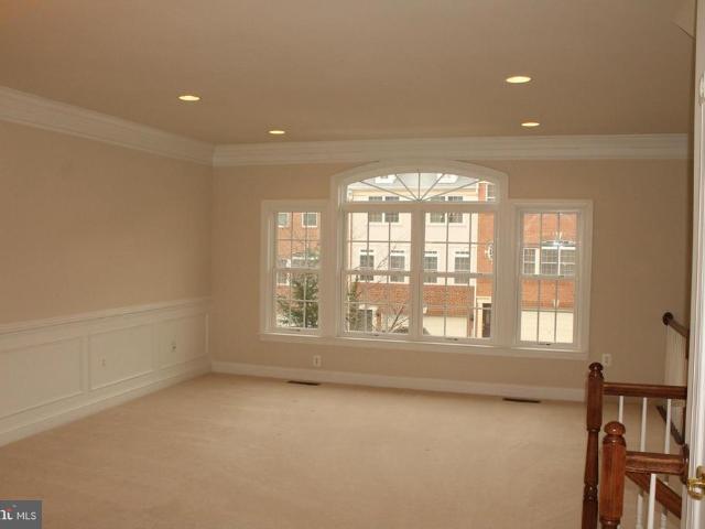 47567 Royal Burnham Terrace