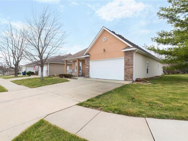 4756 SW Leafwing Dr, Lee's Summit, MO 64082 | MLS #2606