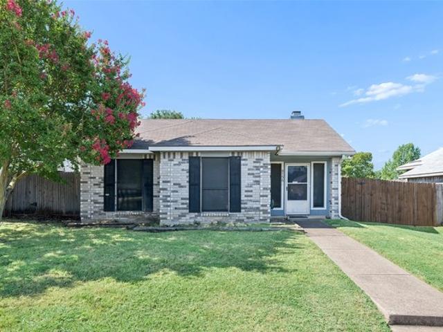 4756 Veronica Cir, Fort Worth, TX 76137