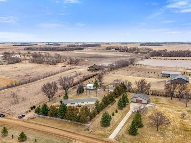 47573 th St, Renner, SD 57055