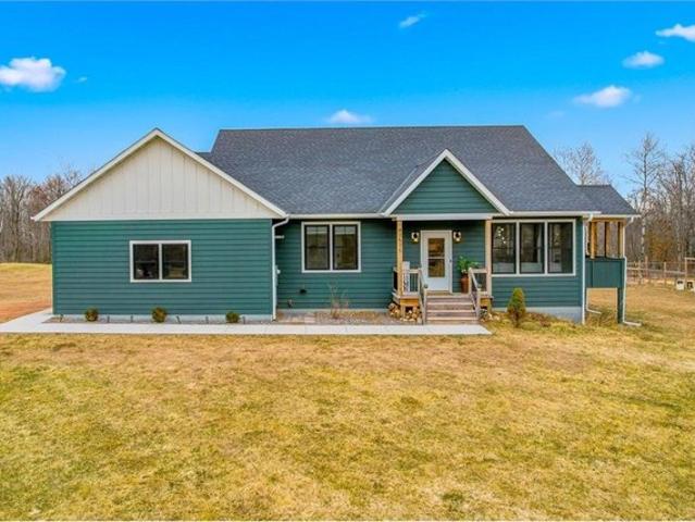 47575 River Rd, Harris, MN 55032