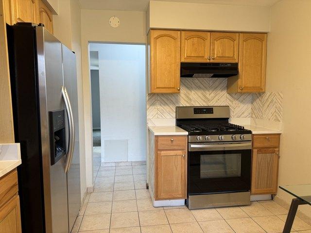 4757 N Keeler Ave Apt 101, Chicago, IL 60630