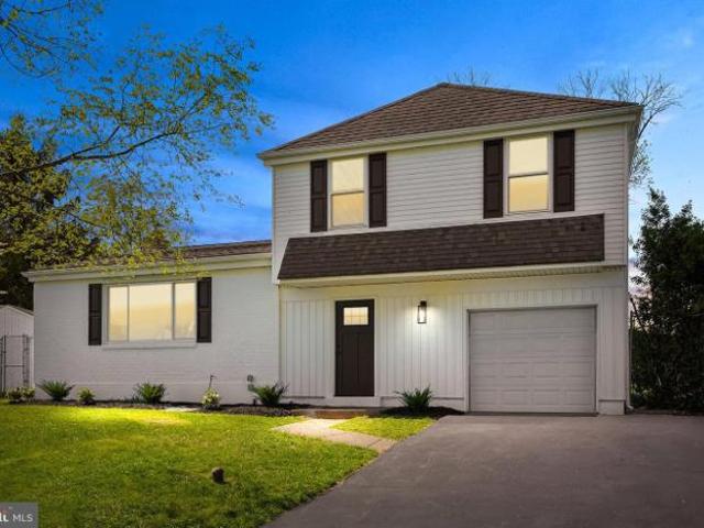 4758 Manitou Pl, Bensalem, PA 19020