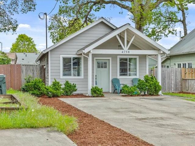 4758 Hayesville Dr NE, Salem, OR 97305