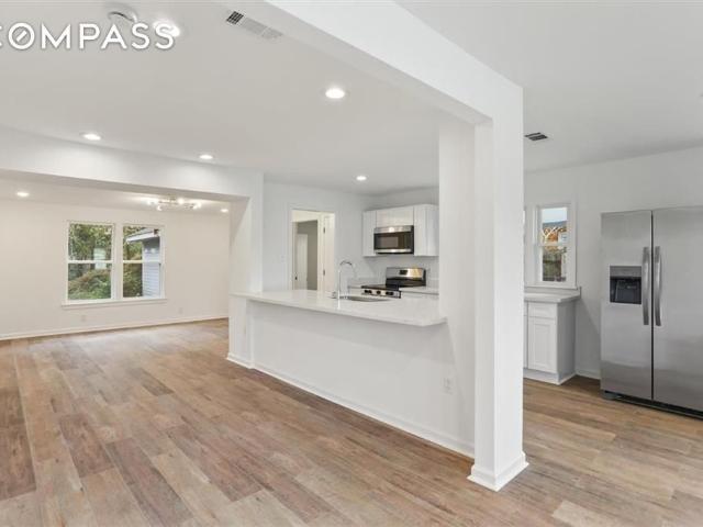 4759 Pauline Dr, New Orleans, LA