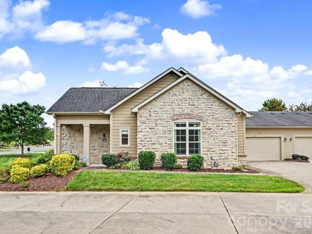 4759 Polo Gate Blvd, Charlotte, NC 28216