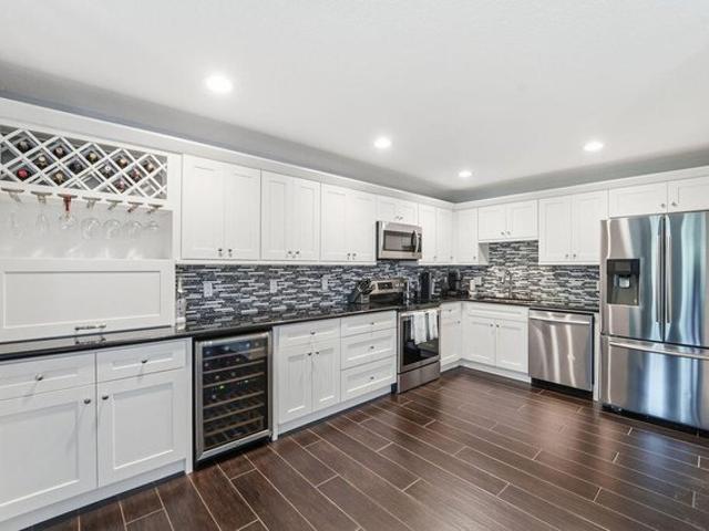 4759 Sable Pine Cir Apt B2, West Palm Beach, FL 33417