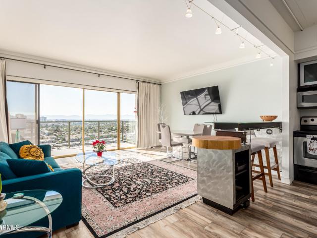 4750 N Central Ave, Unit J17, Phoenix, AZ 85012 | MLS #6970