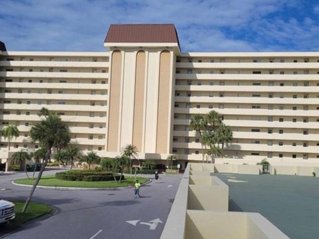 4750 Cove Cir Apt 706, Saint Petersburg, FL 33708