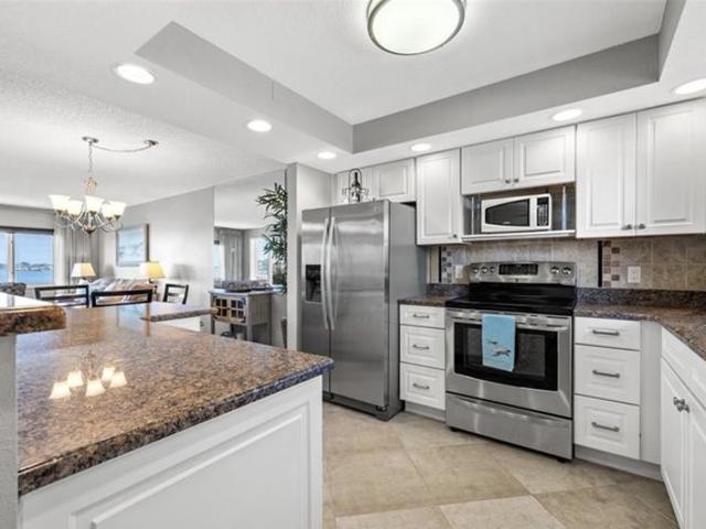 4750 Cove Cir Apt 302, Saint Petersburg, FL 33708