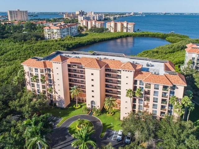 4750 Dolphin Cay Ln S #307, Saint Petersburg, FL 33711