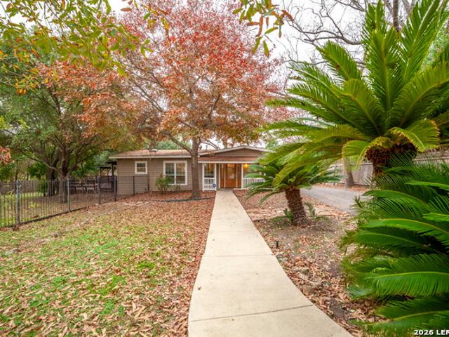 4750 View Dr