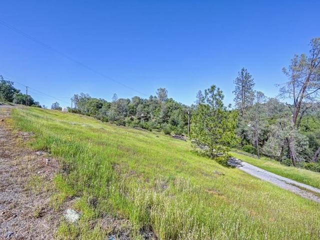 4751 Meadowview Acres Rd, Cool, CA 95614