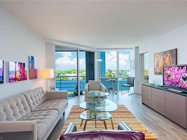 4751 Gulf Shore Blvd N Apt 704, Naples, FL 34103