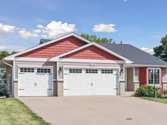4751 Heather Ridge Rd N, Oakdale, MN 55128