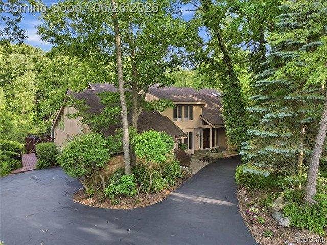 4751 Rolling Ridge Rd, West Bloomfield Township, MI 48323