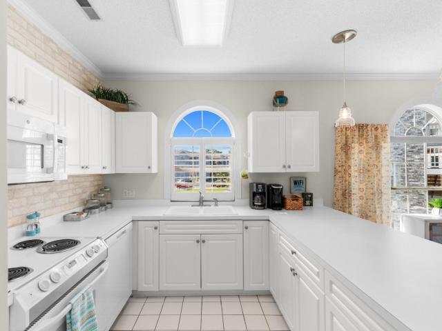 4753 Wild Iris Dr. 202