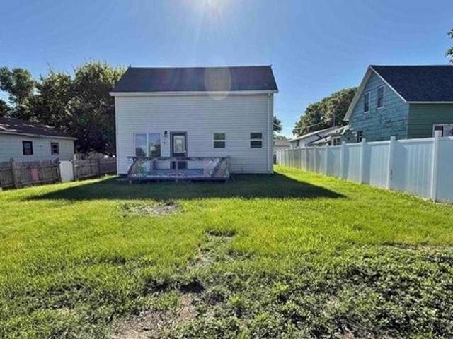 475 3rd St E, Westhope, ND 58793