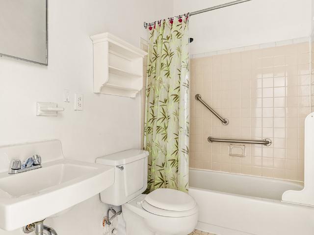 475 17th Street, Unit 6 | Compass