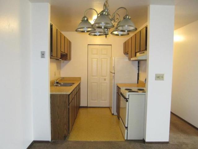 $475 / 2br Large 2BR for rent in N. Fond du Lac. Water included. Rent Special! 344 Polk Street